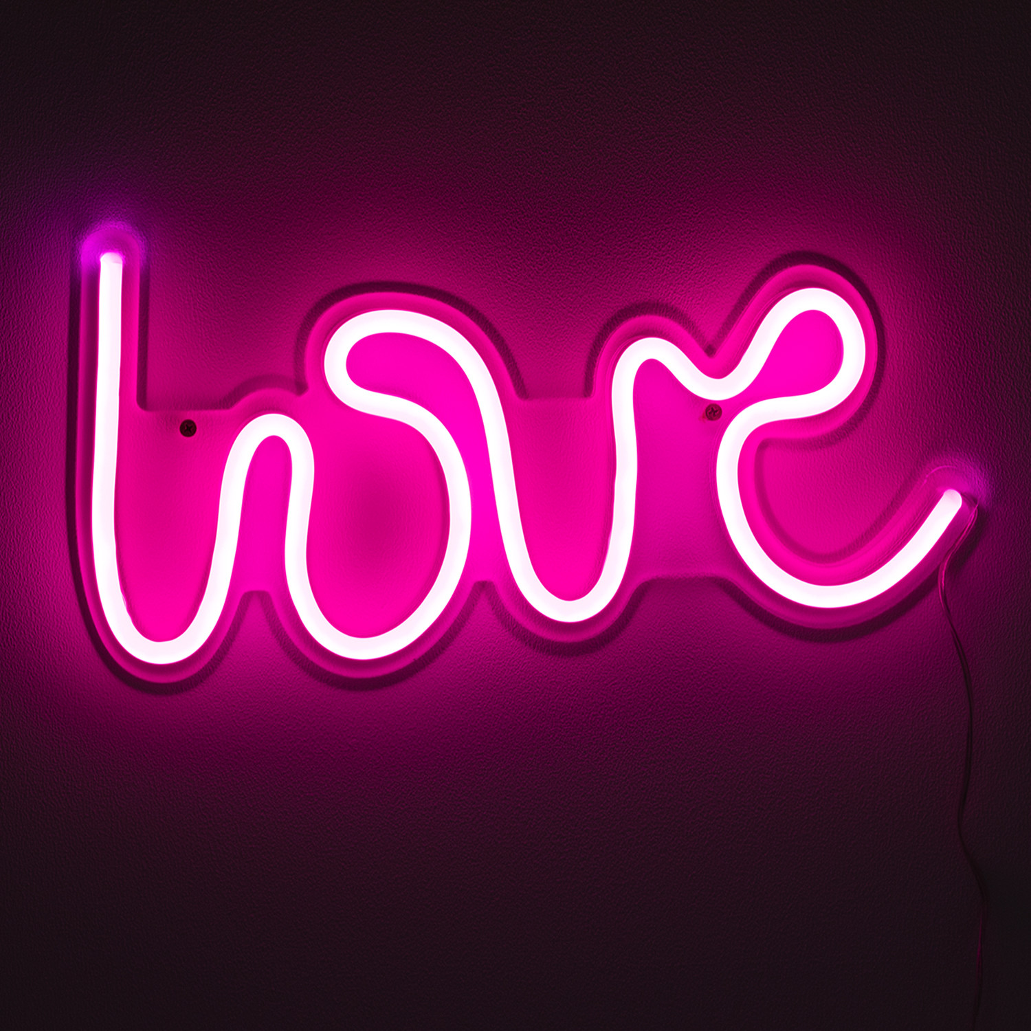 Neon Sign LOVE Sarah - SKLUM